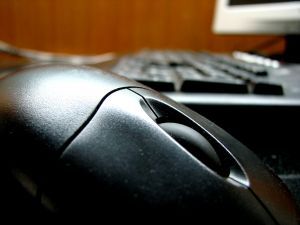 Gamer Trick: The Automatic Mouse Clicker For Games | MakeUseOf